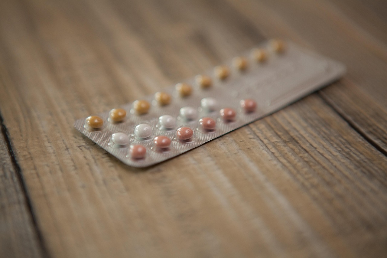 BHRT Vs Traditional HRT: What’s Safer, What’s Similar, And What’s Hype ...